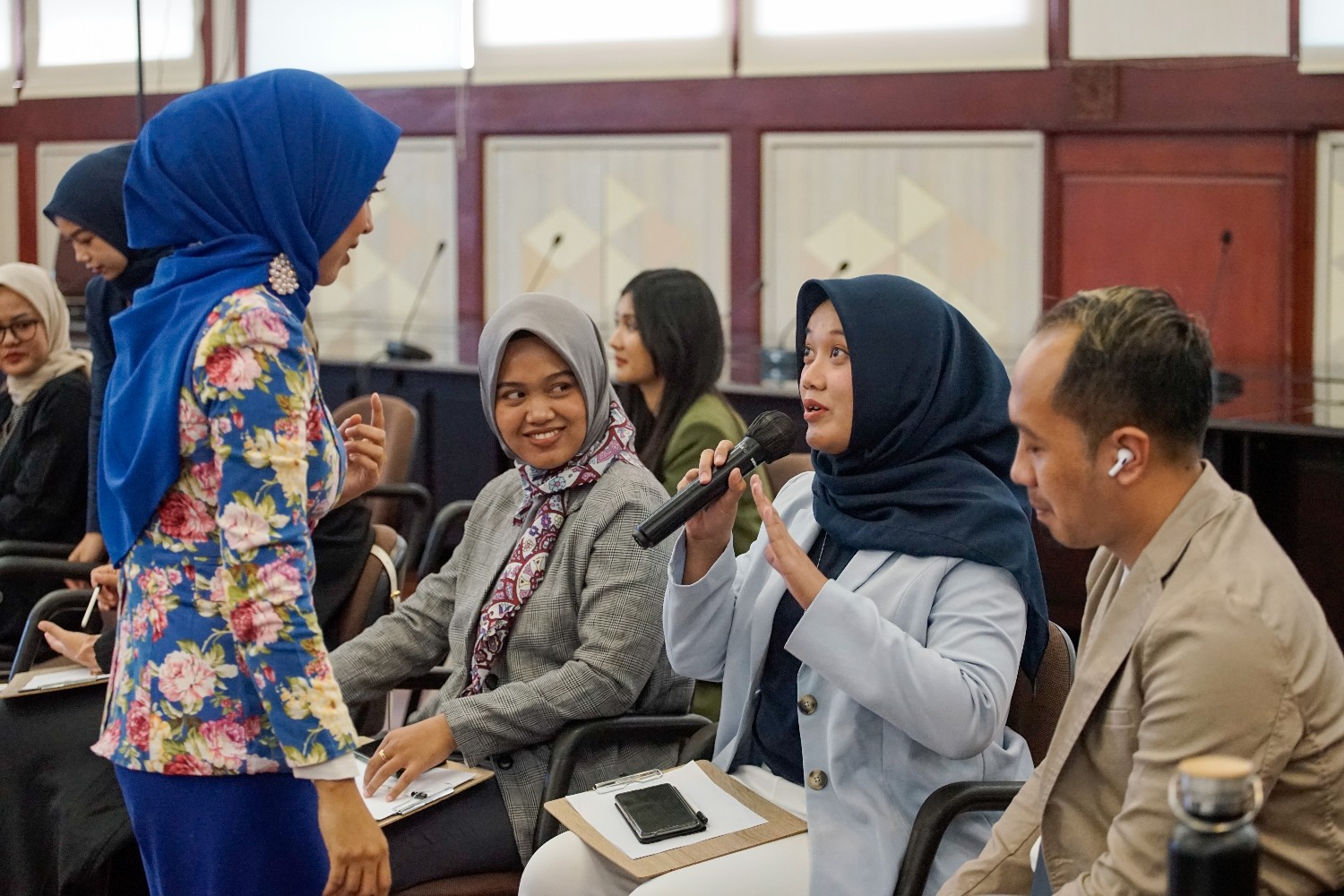 Professional MC Workshop - PT Sinergi Bicara Indonesia